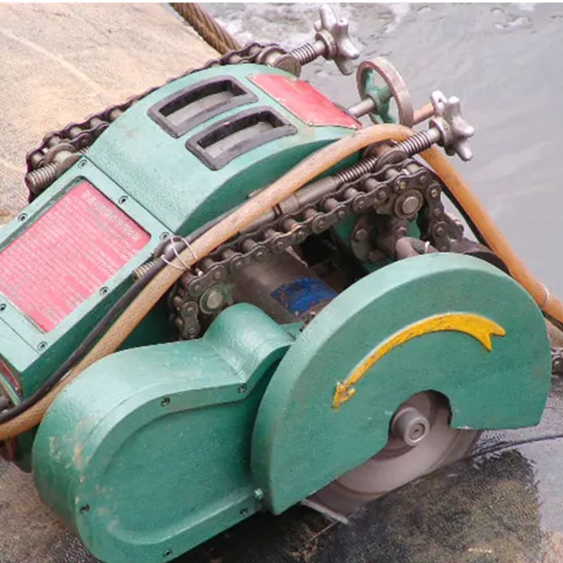 Electric Pipe Cutting Machine